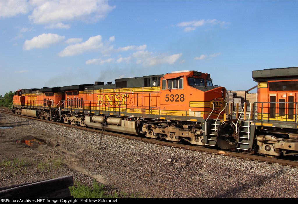 BNSF 5328